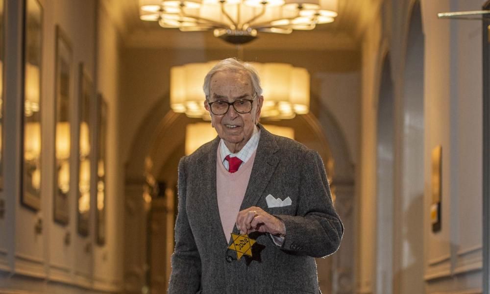 Holocaust survivor and educator Henry Wuga dies aged…