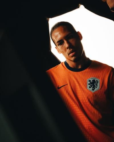 Virgil Van Dijk Proudly Displays New National Team…