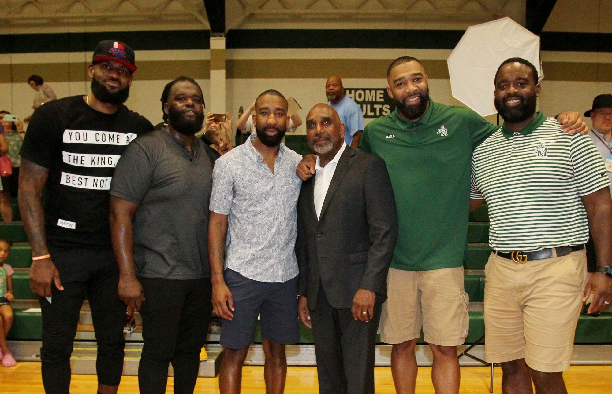 How LeBron James became Duquesne’s biggest fan during…