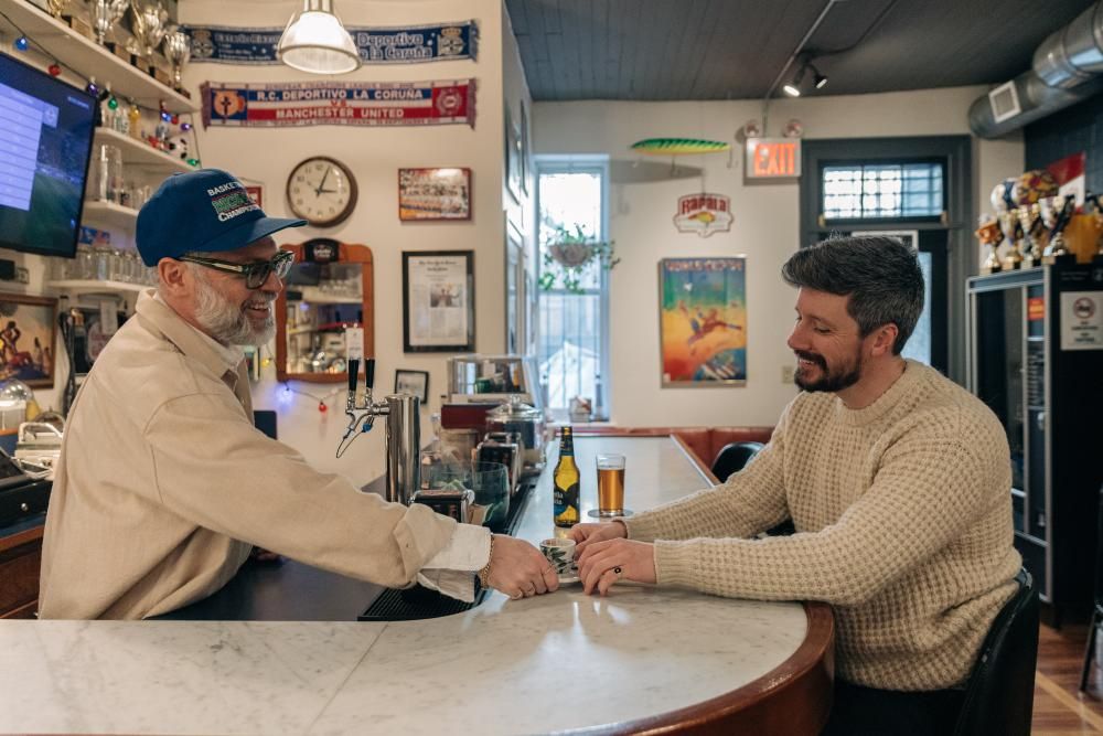 A local’s travel guide to New York City: what to eat,…