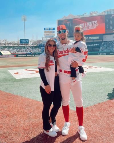 Athlete Robert Dugger Shares Heartwarming Family…