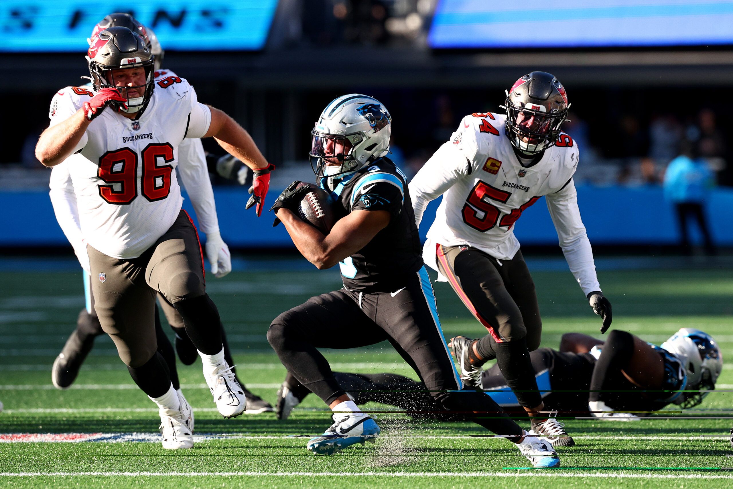 Panthers officially re-sign RB/KR Raheem Blackshear