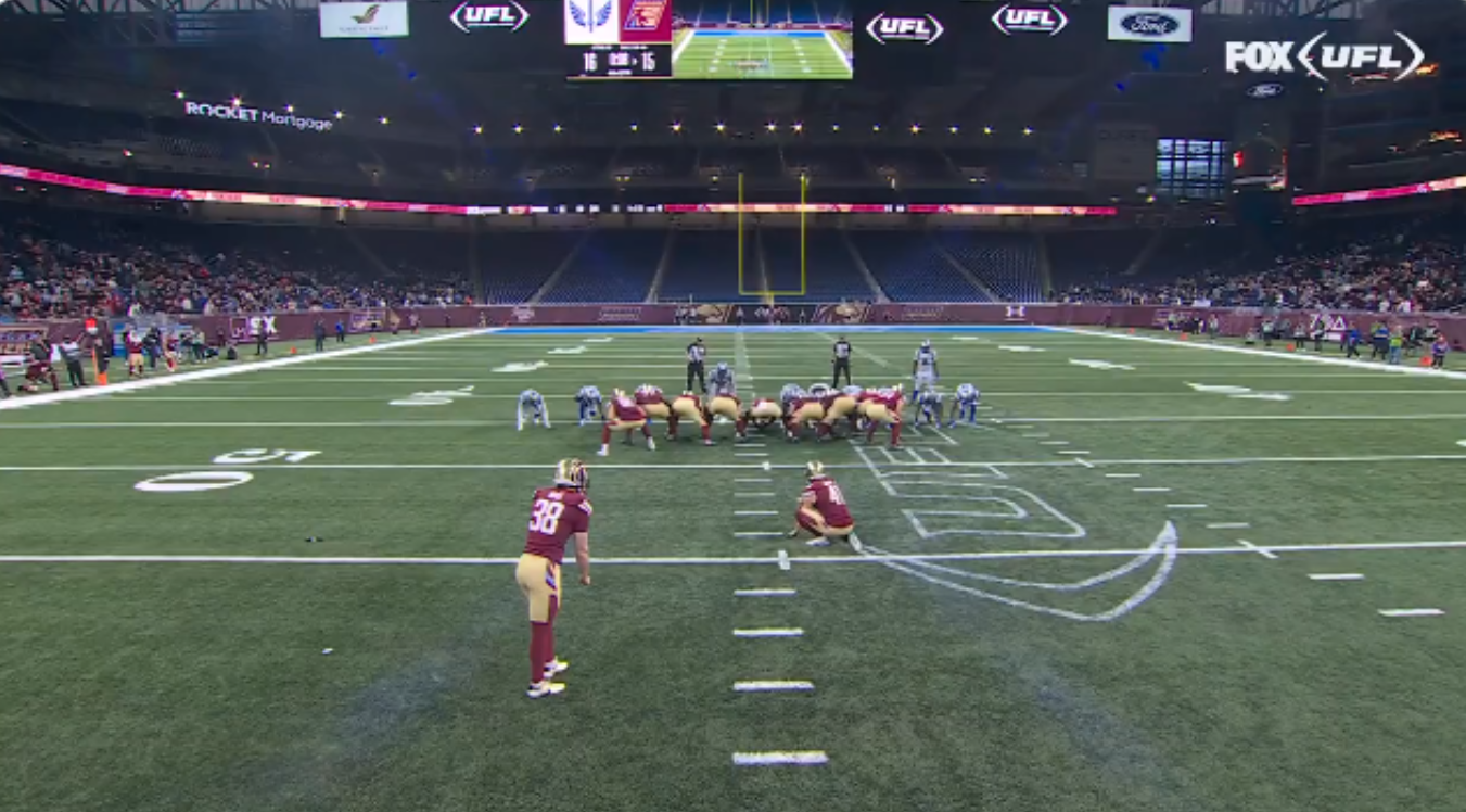 UFL kicker Jake Bates made football history with…