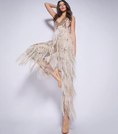 Anja Radic Exudes Elegance In Stunning White Ensemble…