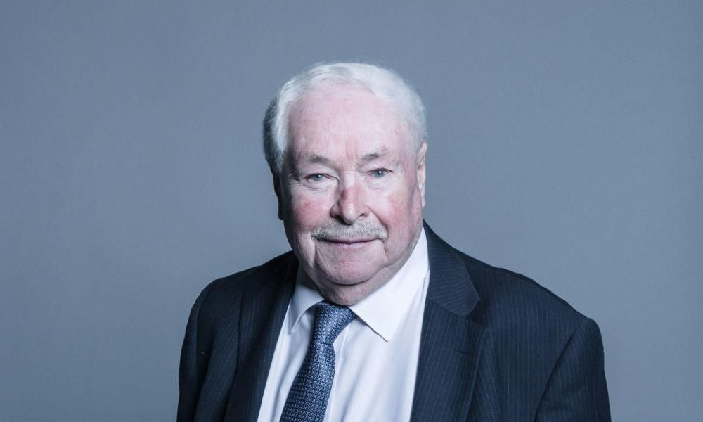 Lord Hoyle, father of Commons speaker, Lindsay, dies…