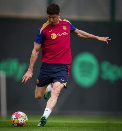 Robert Lewandowski's Dynamic Training Regimen Revealed…