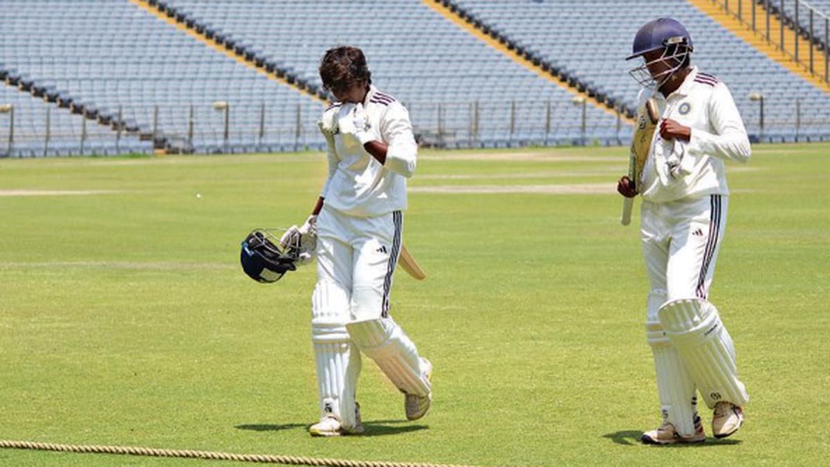 Inter-zonal final | East enjoys a slight advantage as…