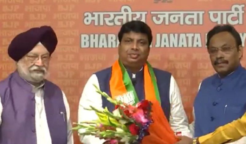 Rohan Gupta joins BJP after quitting Congress last…