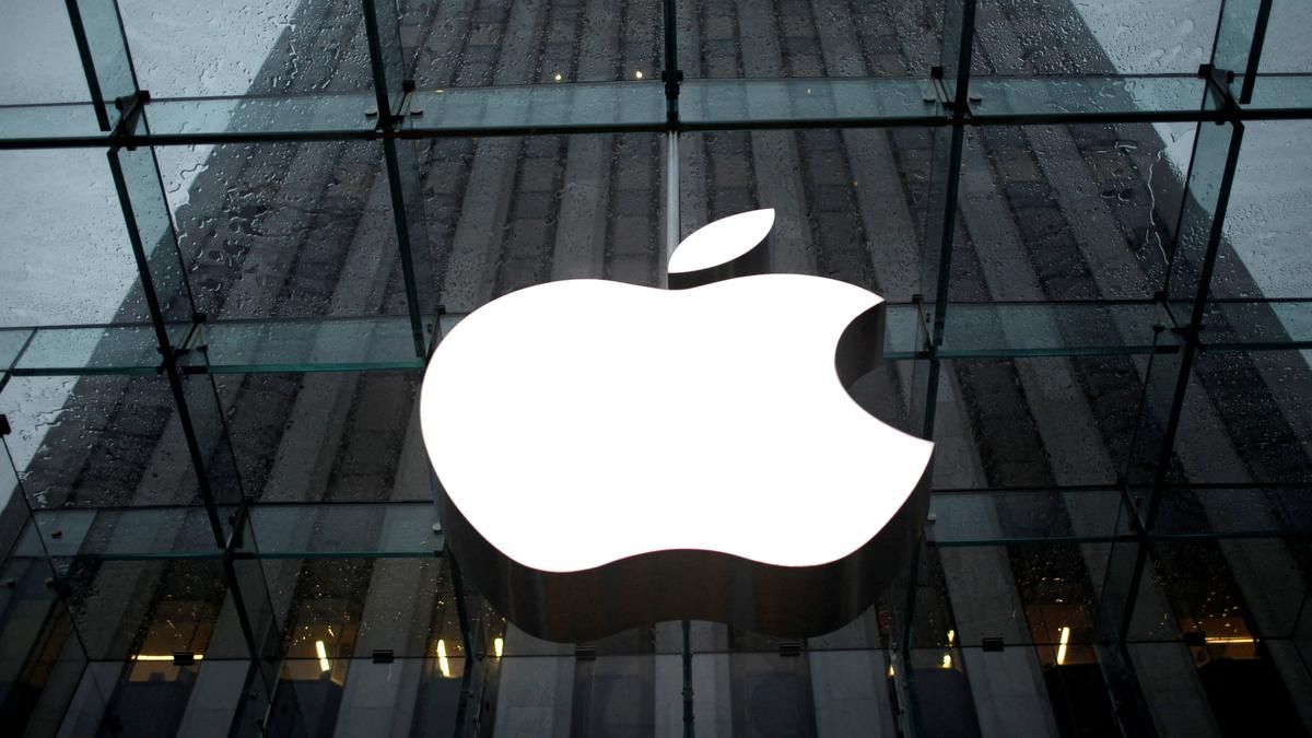 Apple changes ‘state-backed’ hacking language months…