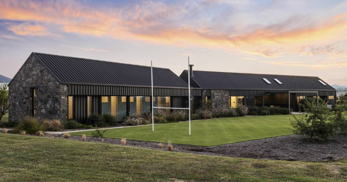 House with its own footy posts sells for close to $3…