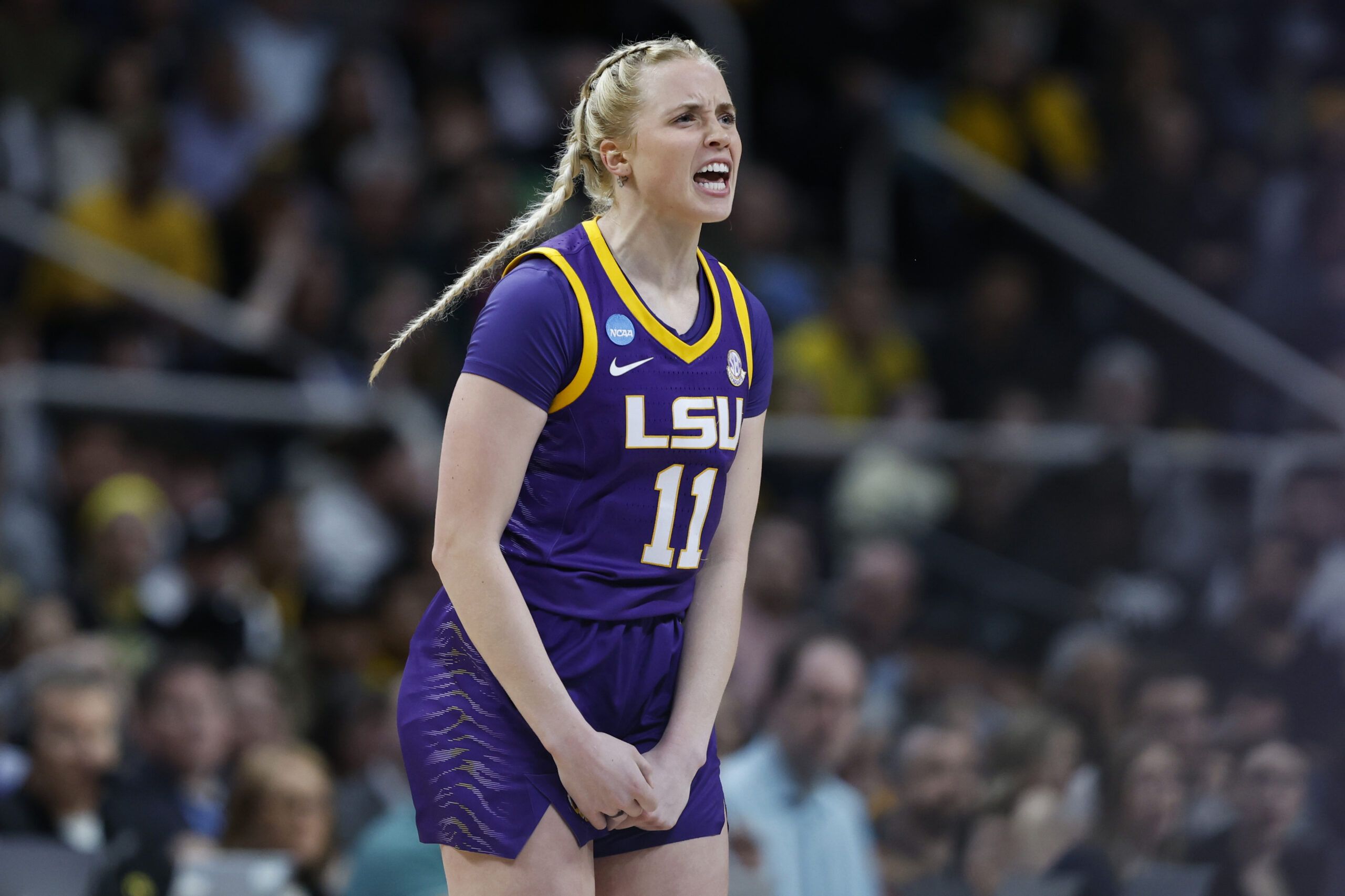 Hailey Van Lith’s transfer to TCU immediately makes…