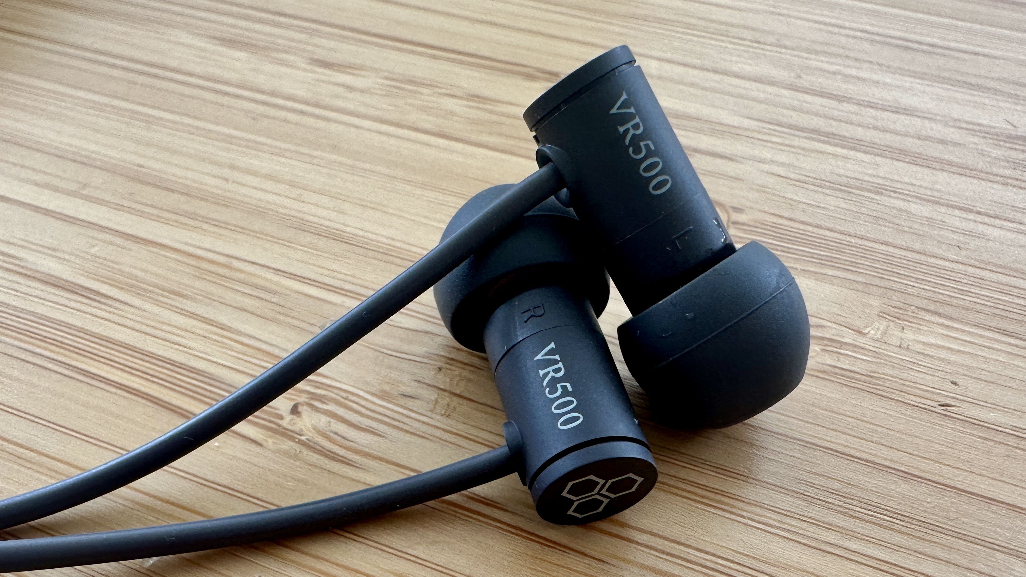 Final VR500 review: unassuming wired in-ear headphones…