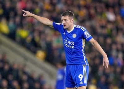 Jamie Vardy's Electrifying Goal Celebration Captured…