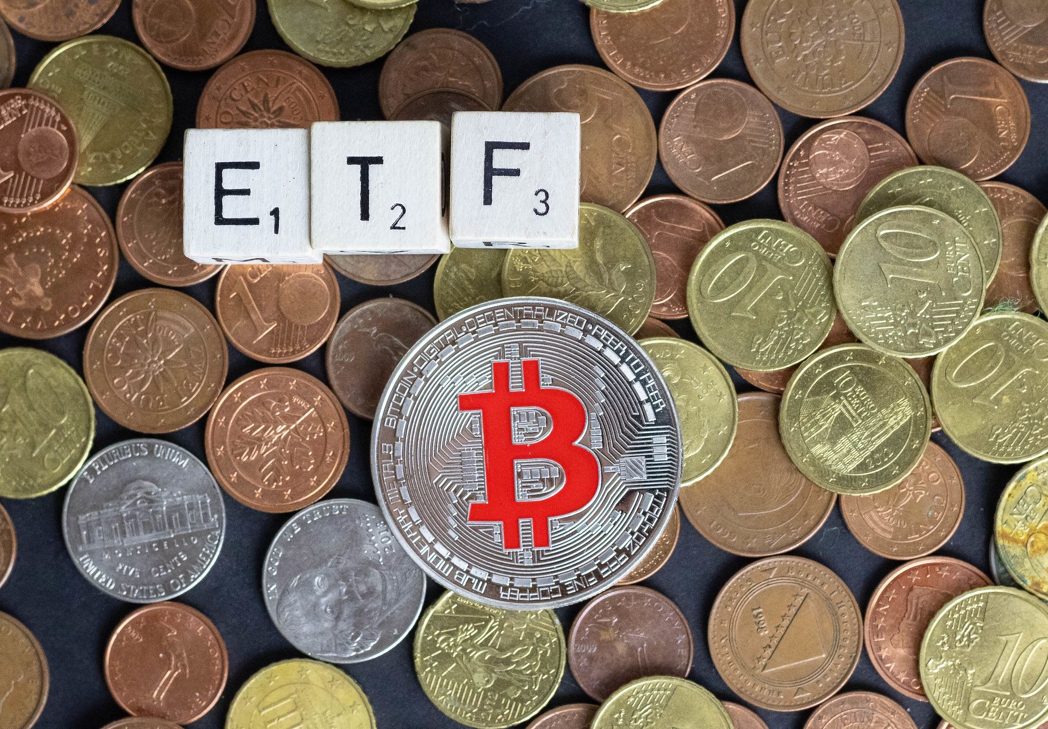 Bitcoin ETFs' First? Grayscale Unveils 'Mini' BTC…