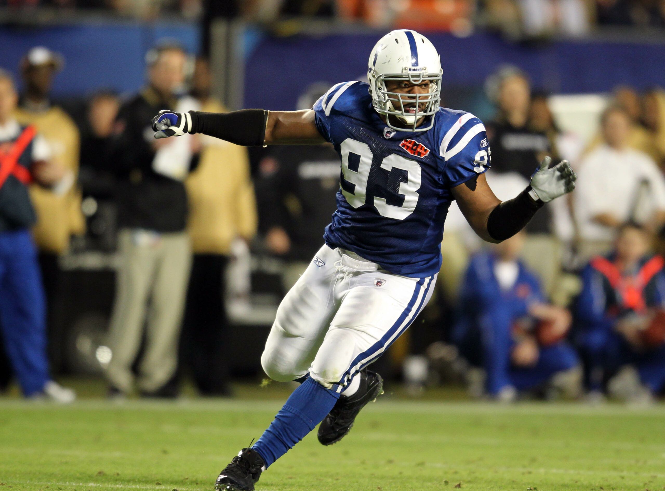 Former NFL coach Mike Smith compared Jared Verse to…