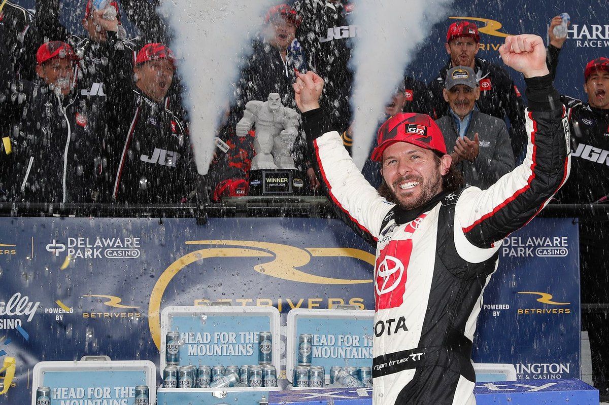 Ryan Truex wins in chaotic conclusion to NASCAR…