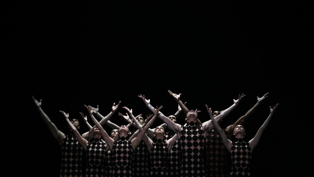 Stephanie Lake's electric circle with Australian Ballet