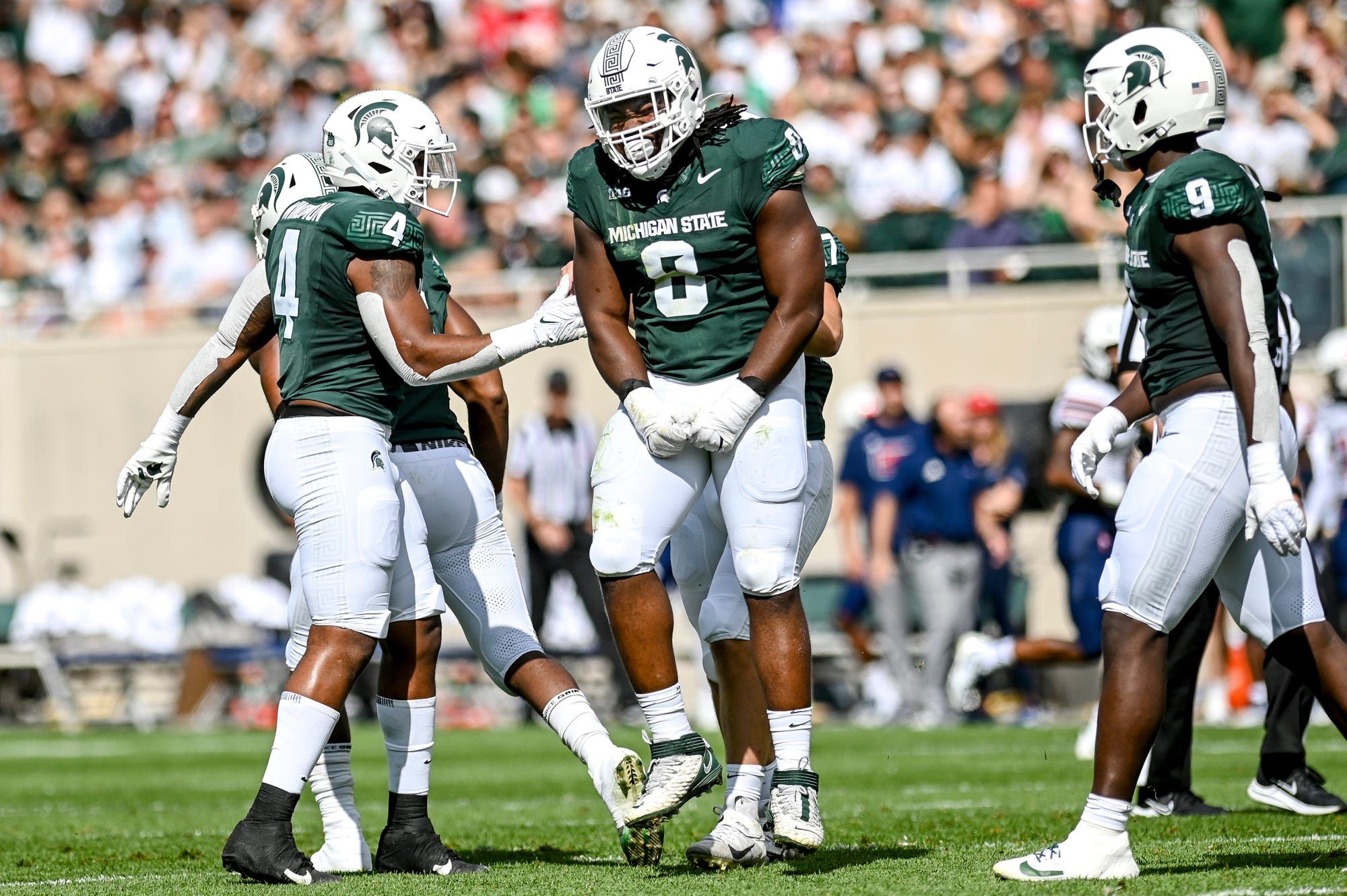 Former Michigan State football DL Simeon Barrow Jr.…