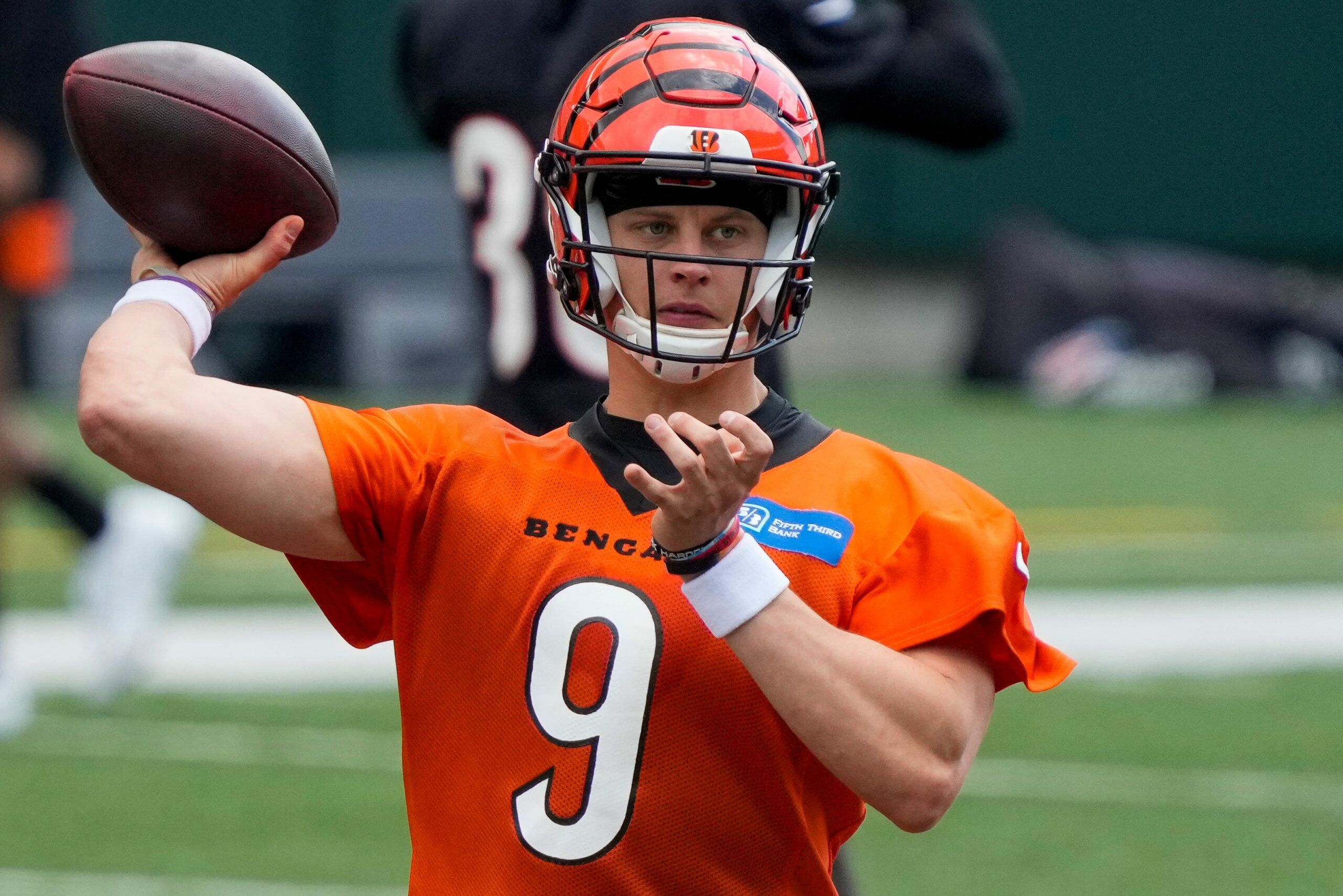 Joe Burrow already ‘pushing it’ on throws deep down…