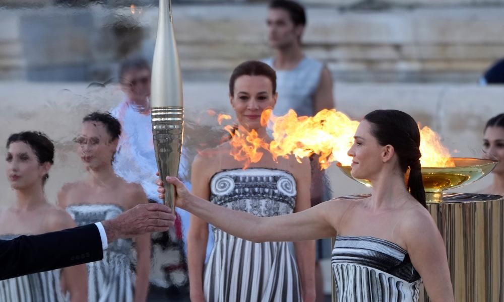 Olympic torch to make 400 stops on path to Paris…