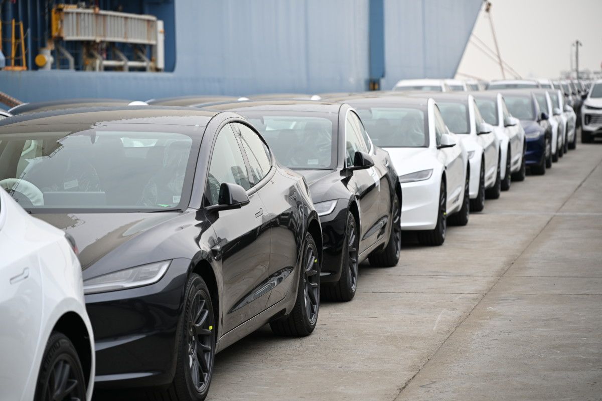 Tesla secretly makes a major change to its job postings