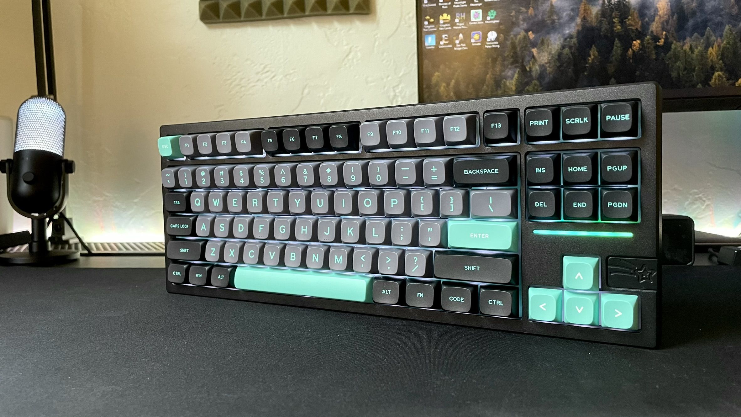 Epomaker x Feker Galaxy 80 keyboard review: It's…