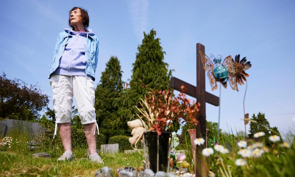 The woman helping families find where their stillborn…