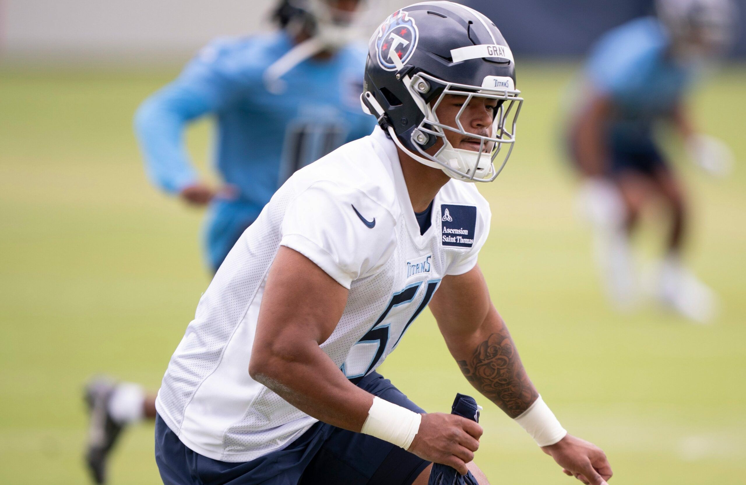 Titans’ Cedric Gray talks green dot, T’Vondre Sweat’s…
