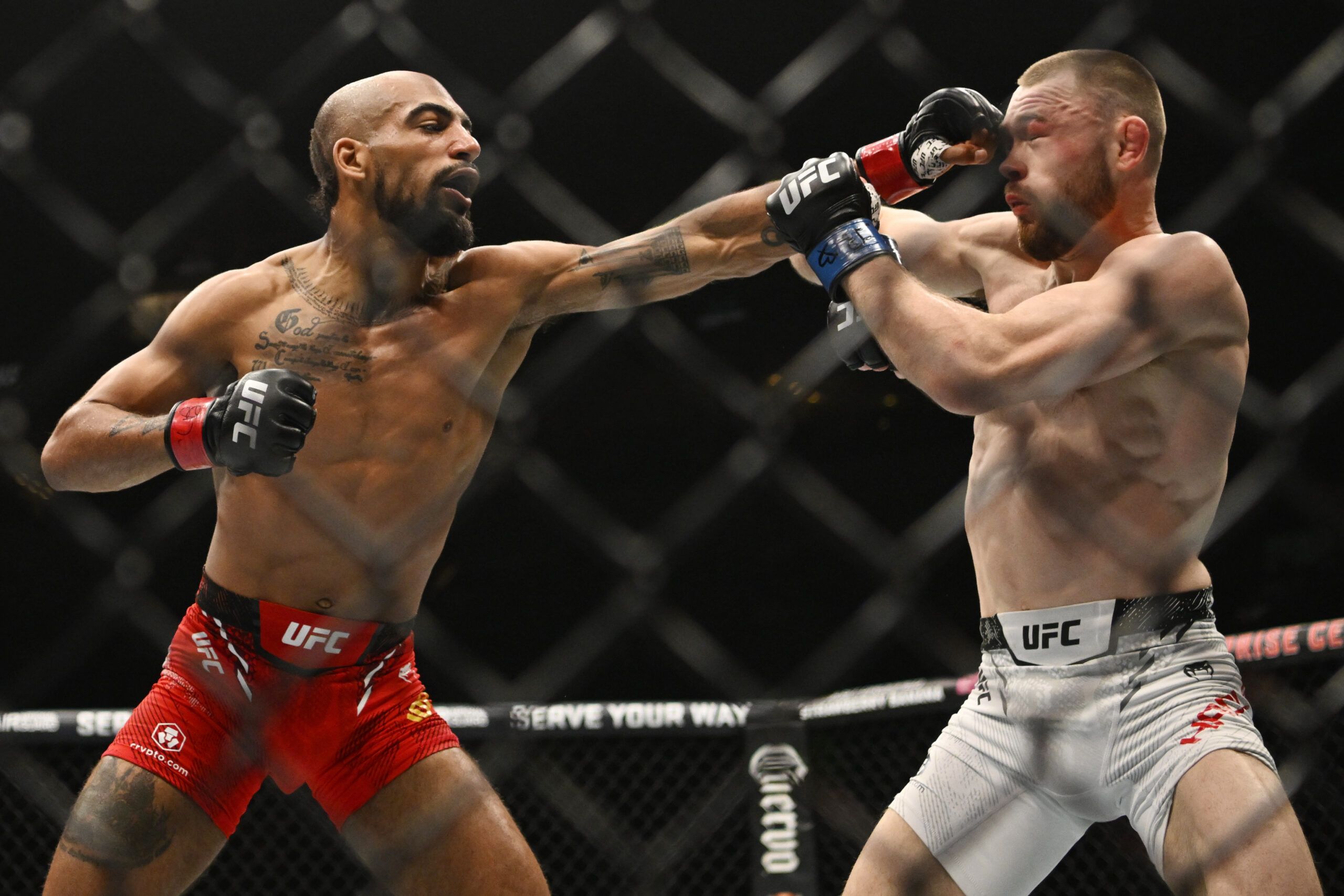 Charles Johnson def. Jake Hadley at UFC on ESPN 56:…