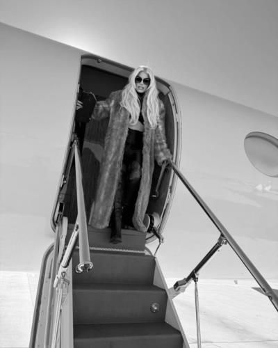 Jessica Simpson: Icon Of Timeless Beauty And Grace