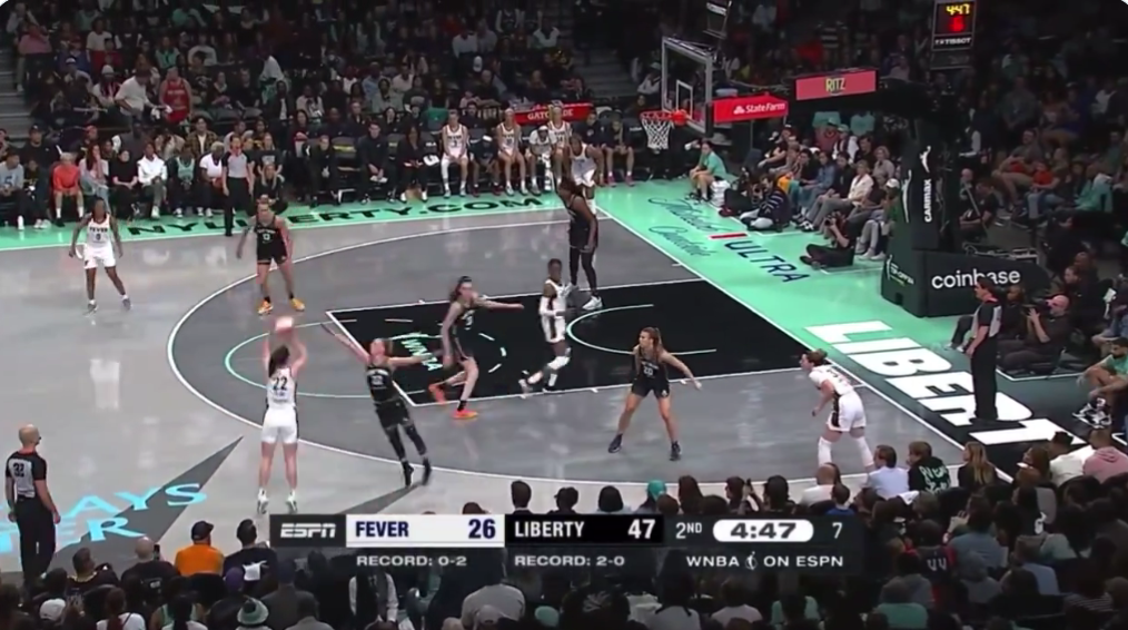 Caitlin Clark is finally hitting logo 3-pointers in…