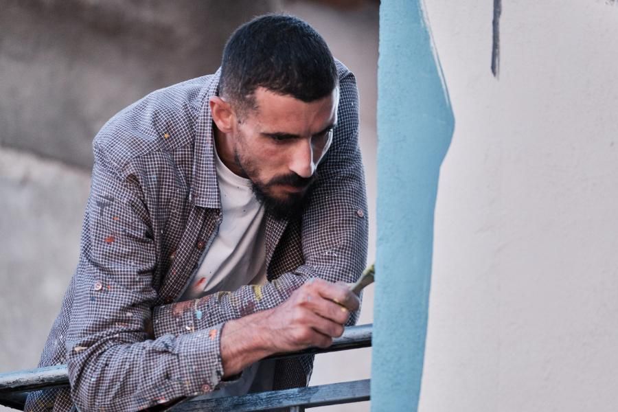Palestinian street artist to unveil large-scale mural…