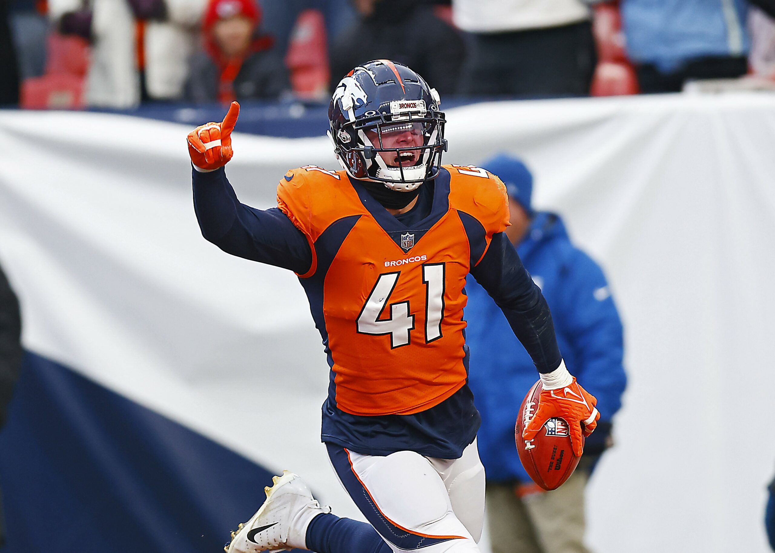Broncos hopeful LB Drew Sanders (Achilles) will return…