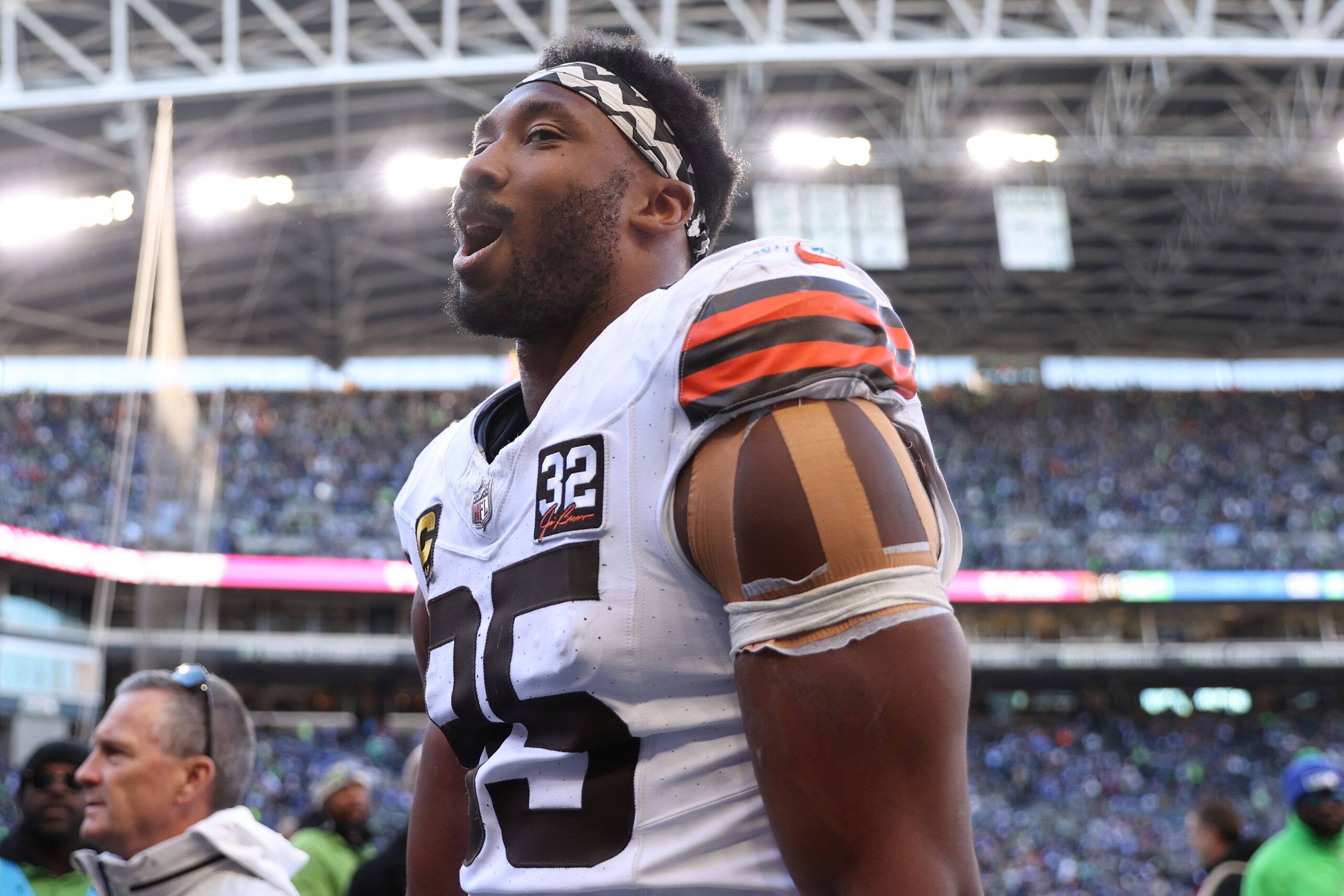 Ranking the top 40 EDGE defenders in the league after…