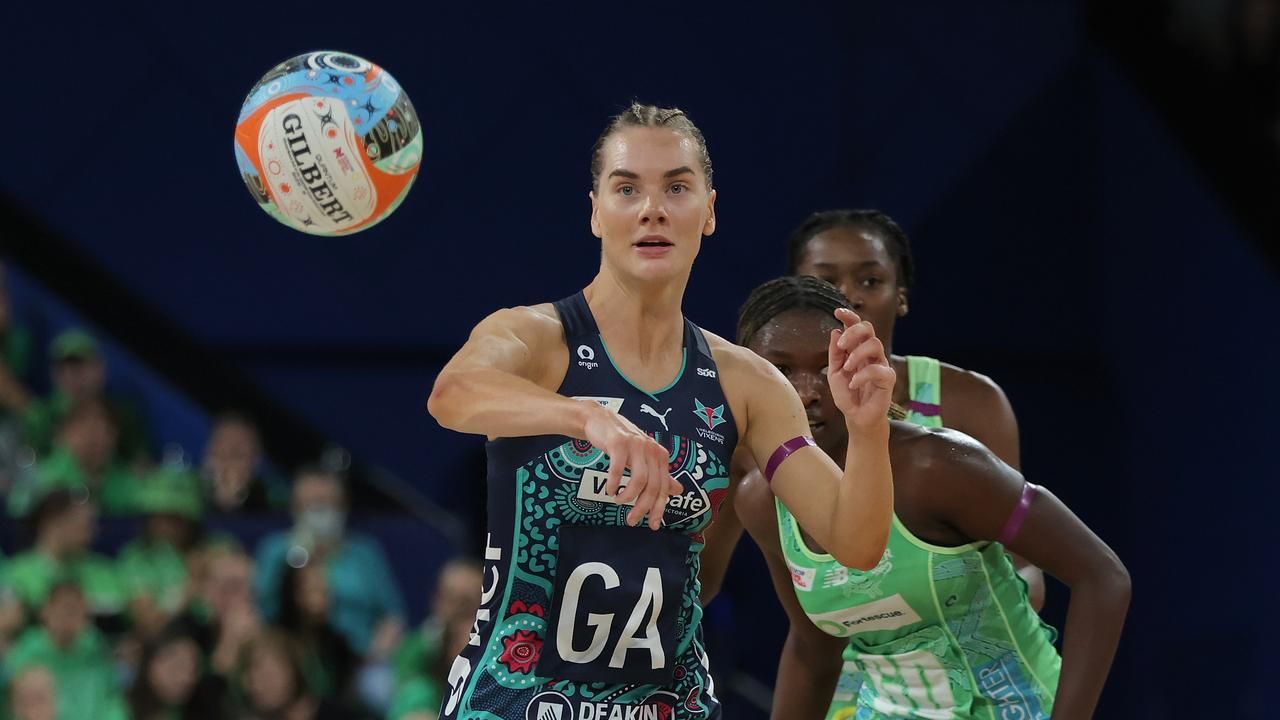 Vixens smash Fever's unbeaten Super Netball run
