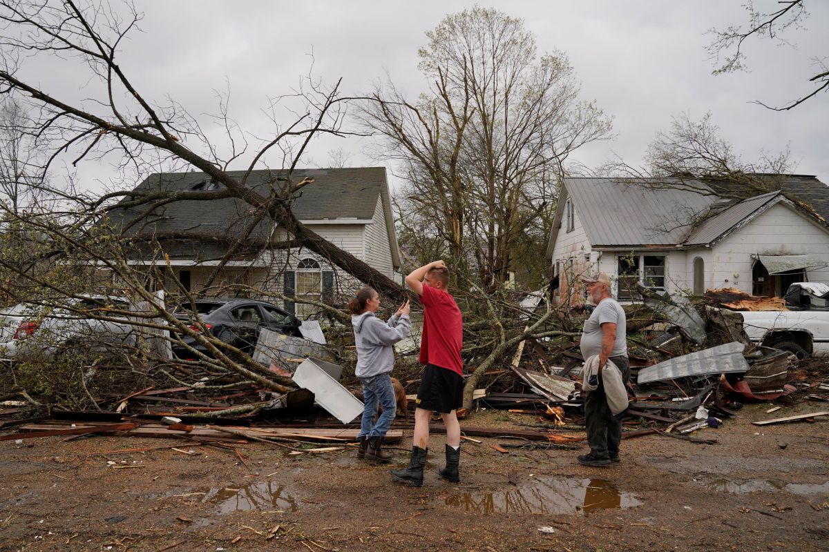 Devastating Tornado Outbreak Claims 21 Lives Across…
