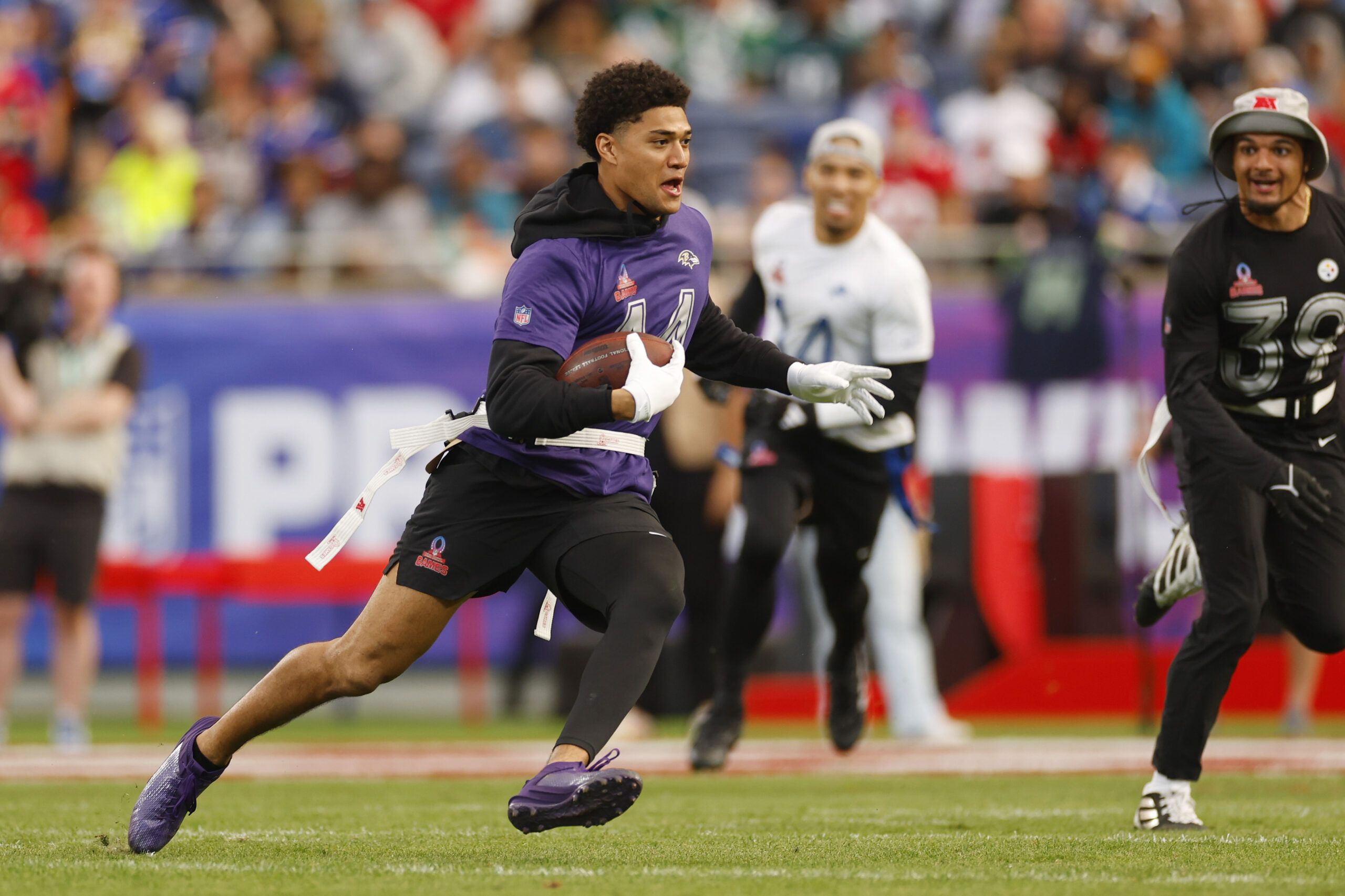Ravens’ Kyle Hamilton reveals how he’s been able to…