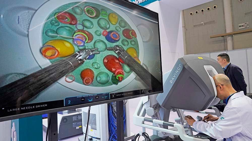 With FDA Clearance, Intuitive Surgical Operates On New…