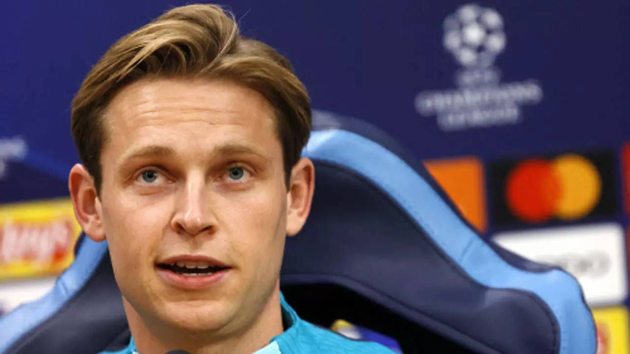 Netherlands select Frenkie de Jong and Memphis Depay…