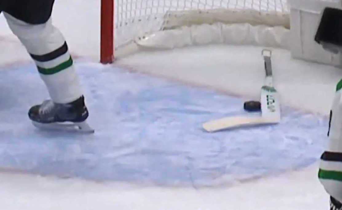 Jake Oettinger’s stick made the best save of the 2024…