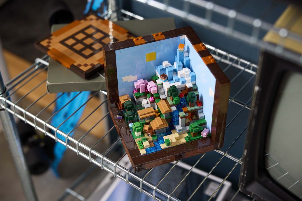Upcoming Lego Minecraft Crafting Table fits an entire…