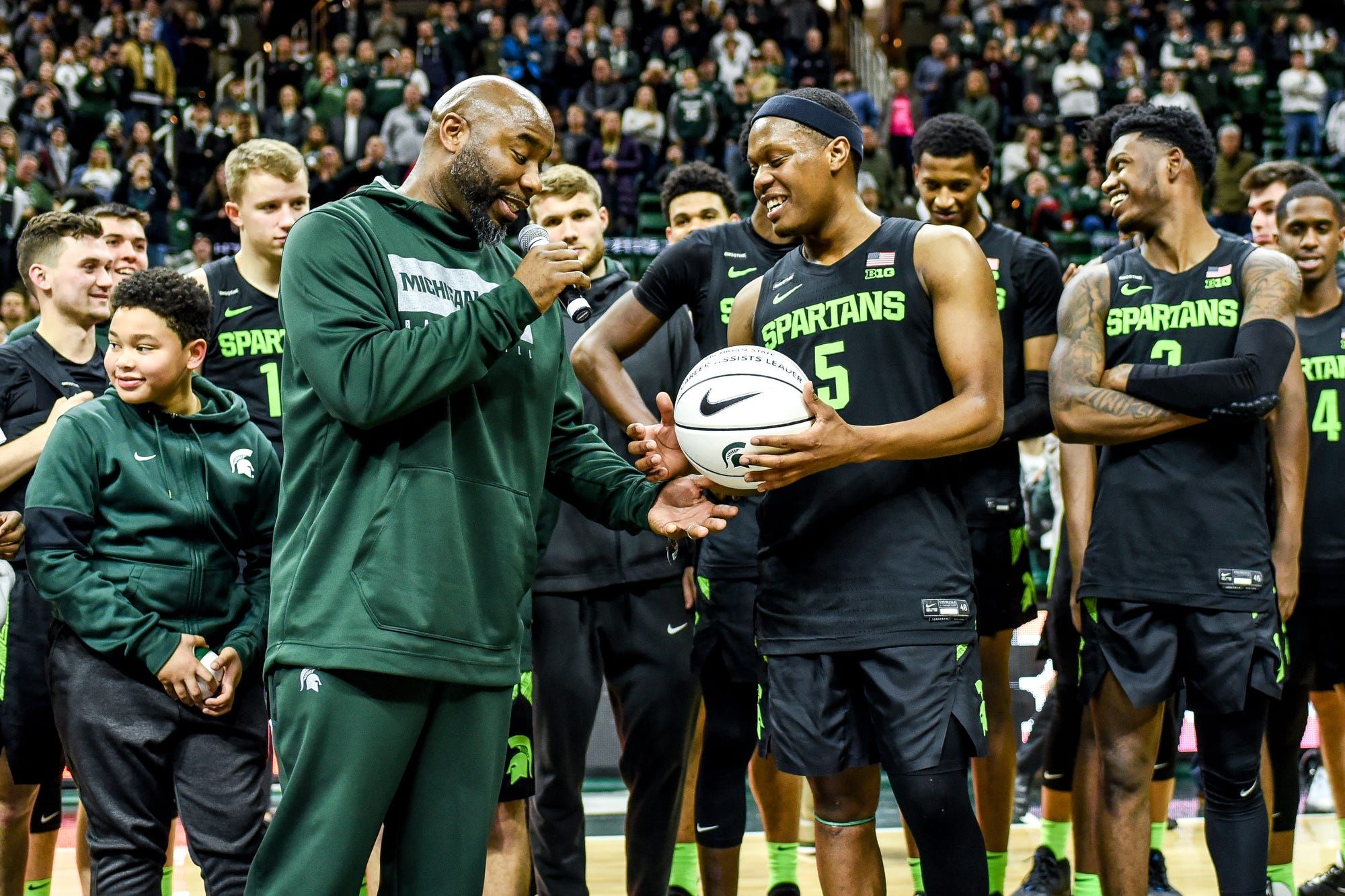 Ranking the Top-40 best players of the Tom Izzo era at…