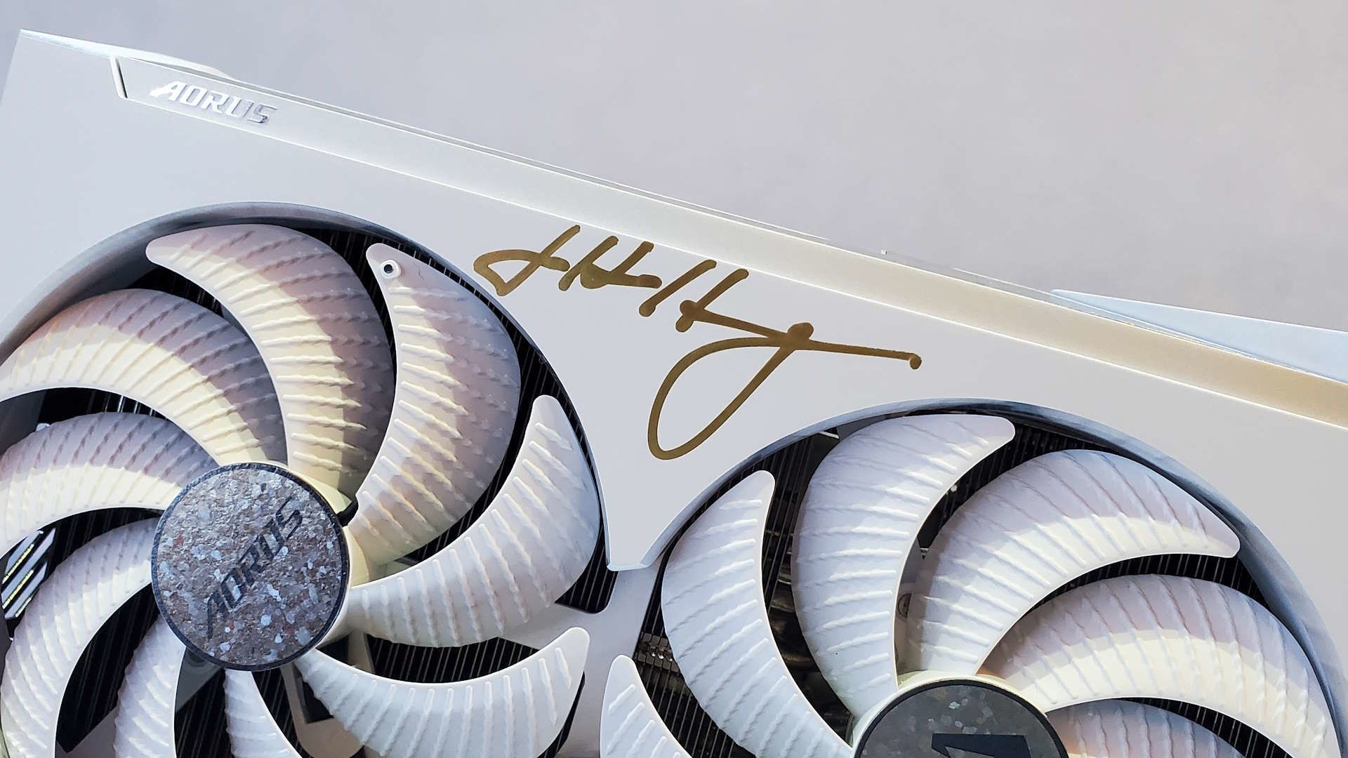 Gigabyte's been autograph hunting with signatures from…