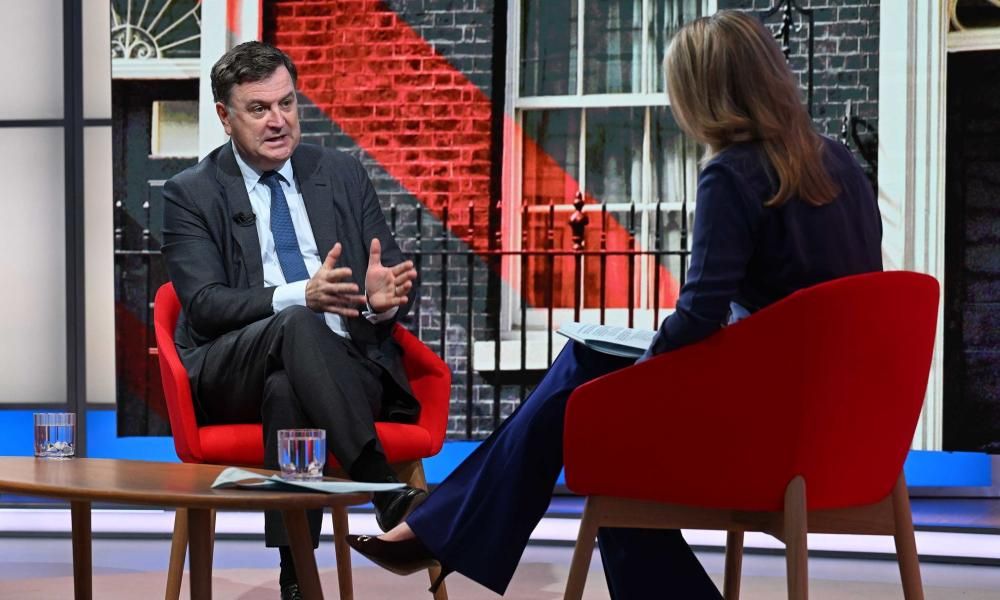 Mel strides out to bat for Rish! after PM’s shortest…