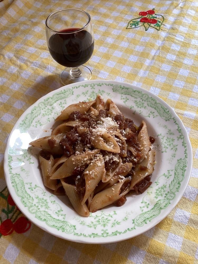 Runaway chicken: Rachel Roddy’s recipe for penne con…