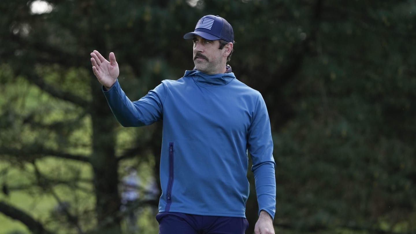 Sports Illustrated - Aaron Rodgers Missing From Jets’…