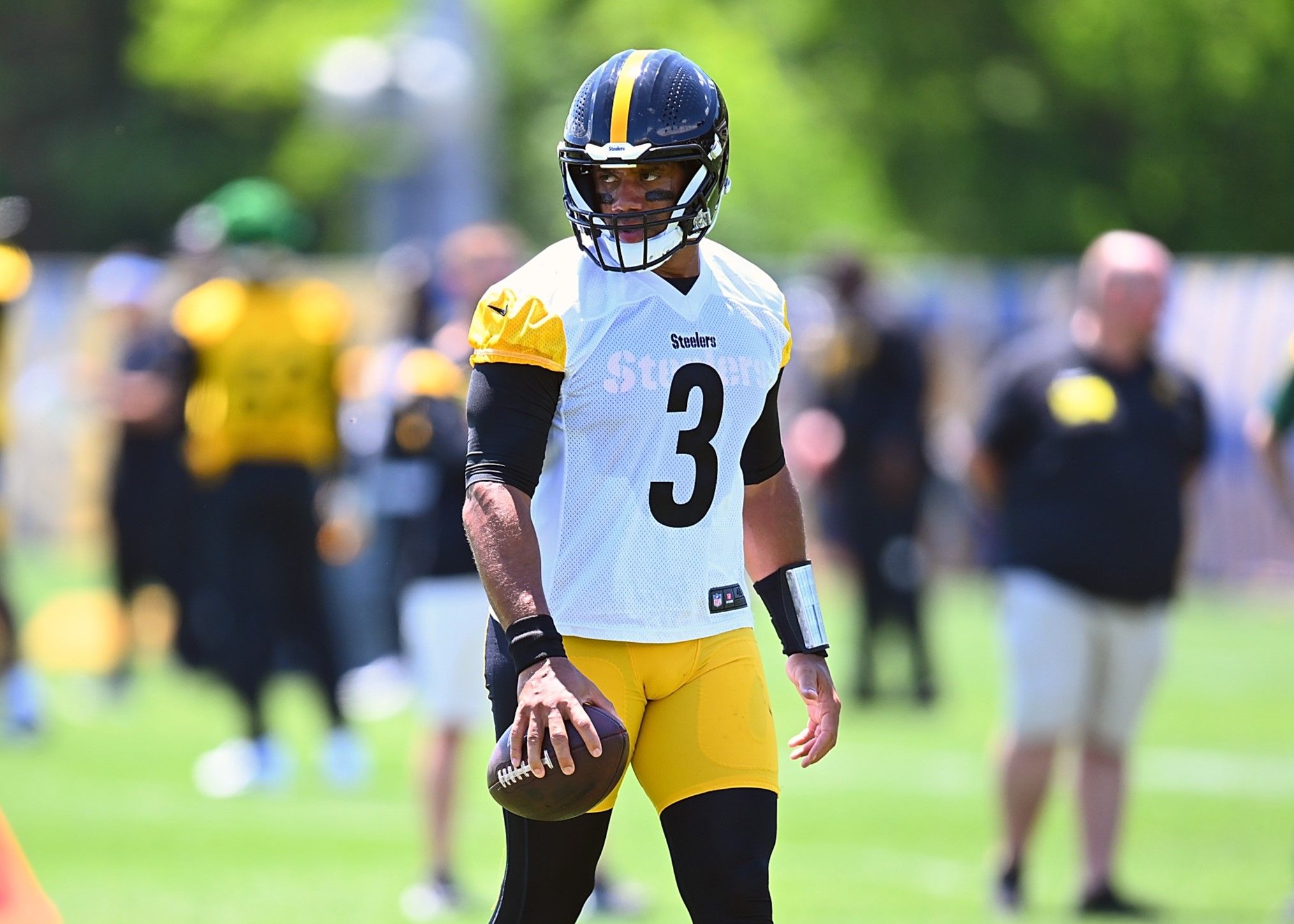 15 ex-Broncos players set to face their former team in…