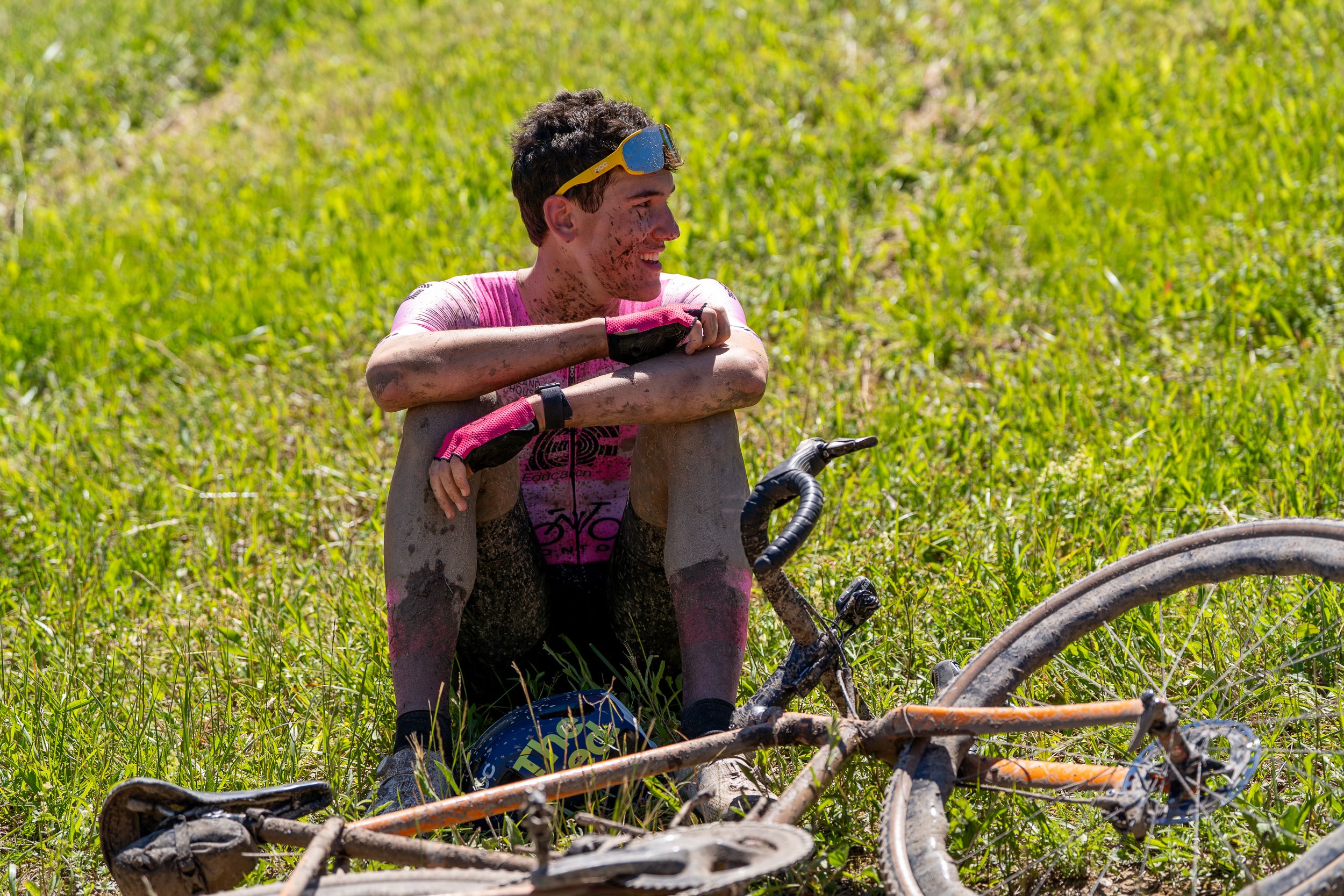 Ashlin Barry and Devon Clarke win UCI World Series…