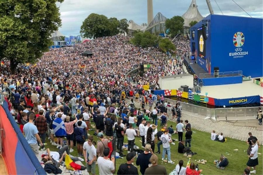 Cologne closes all Euro fan zones amid storm warning…