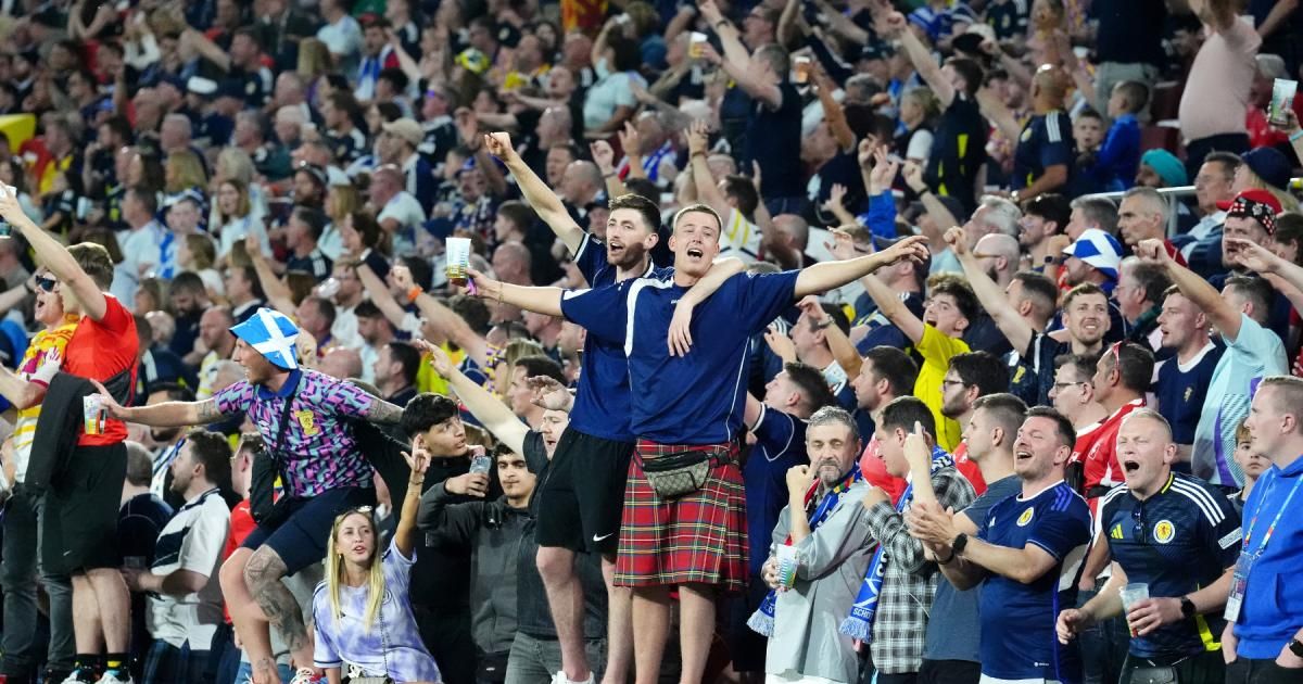 Scotland fans officially voted best supporters at Euro…